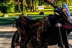 Red Aprilia SX 2021 in Kaunas, with an engine capacity of 0.13 L and mileage of 24 thousand km for 3000 €, photo 9 on AUTOMOTO.COM.LV