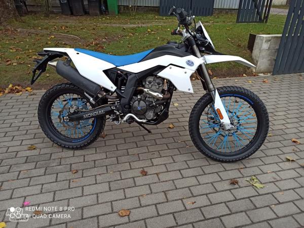 Balts Aprilia SX 2020 Jurbarkas, ar dzinēja tilpumu 0.13 L un nobraukumu 27 tūkst. km par 1780 €, foto 6 vietnē AUTOMOTO.COM.LV