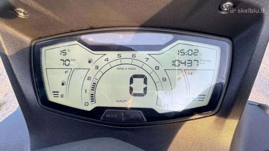 Melns Aprilia SXR 2022 Jonava, ar dzinēja tilpumu 0.00 L un nobraukumu 10 tūkst. km par 1500 €, foto 4 vietnē AUTOMOTO.COM.LV