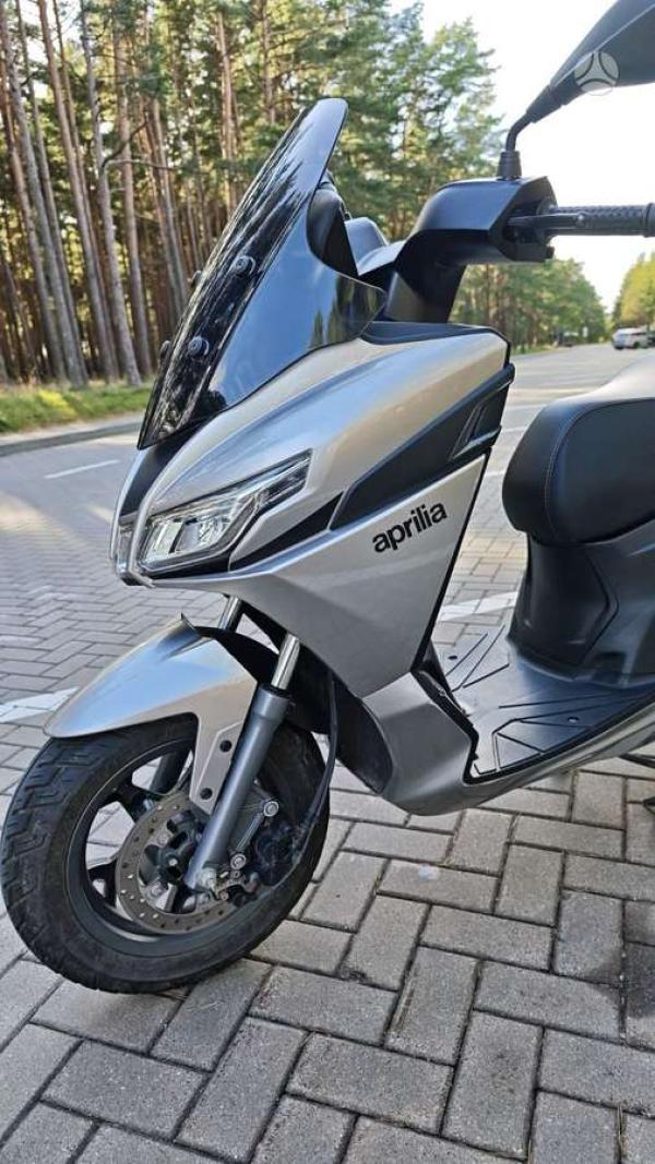 Pelēks Aprilia SXR 2024 Palanga, ar dzinēja tilpumu 50.00 L un nobraukumu 5 tūkst. km par 2000 €, foto 7 vietnē AUTOMOTO.COM.LV