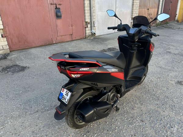 Aprilia SXR 2023 Alīta, ar dzinēja tilpumu 49.00 L un nobraukumu 37 tūkst. km par 1550 €, foto 4 vietnē AUTOMOTO.COM.LV