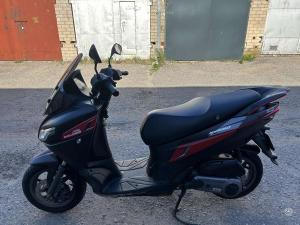 Aprilia SXR 2023 Alīta, ar dzinēja tilpumu 49.00 L un nobraukumu 37 tūkst. km par 1550 €, foto 5 vietnē AUTOMOTO.COM.LV