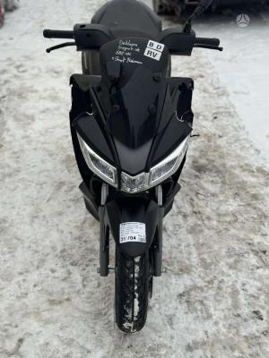 Aprilia SXR 2025 Kauņa, ar dzinēja tilpumu 49.00 L un nobraukumu 1 tūkst. km par 1250 €, foto 2 vietnē AUTOMOTO.COM.LV