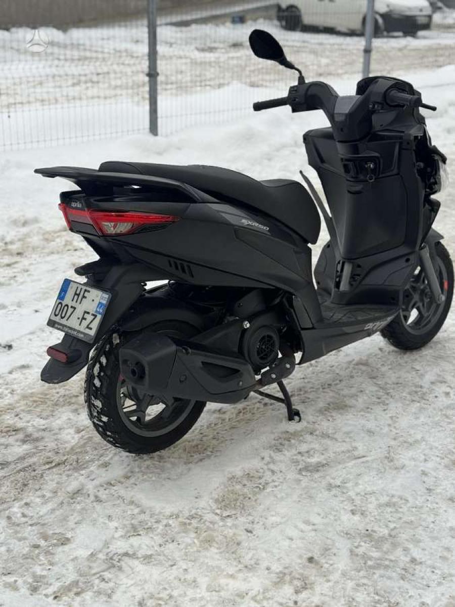 Aprilia SXR 2025 Kauņa, ar dzinēja tilpumu 49.00 L un nobraukumu 1 tūkst. km par 1250 €, foto 5 vietnē AUTOMOTO.COM.LV