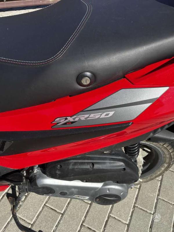 Aprilia SXR 2021 KlaipÄda vietnÄ Sarkans Aprilia SXR 2021 KlaipÄda, ar dzinÄja tilpumu 50.00 L un nobraukumu 7 tÅ«kst. km par 2050 ā¬, foto 6 vietnÄ AUTOMOTO.COM.LV