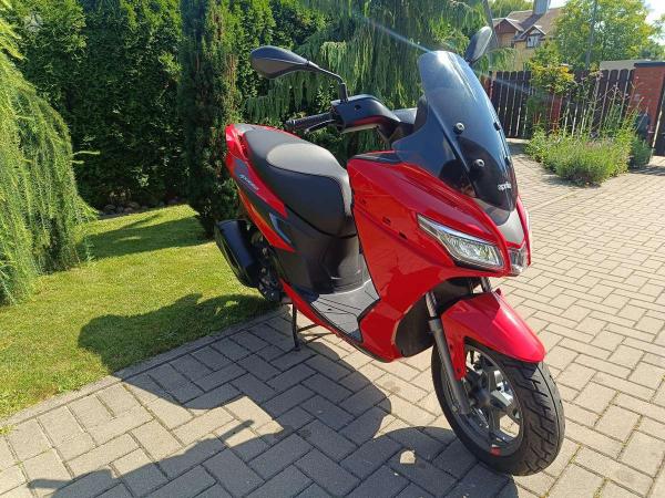 Sarkans Aprilia SXR 2024 Kauņa, ar dzinēja tilpumu 49.00 L un nobraukumu 2 tūkst. km par 1850 €, foto 1 vietnē AUTOMOTO.COM.LV