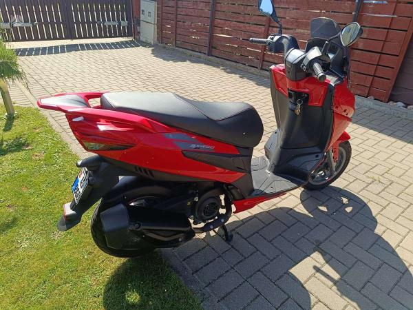 Sarkans Aprilia SXR 2024 Kauņa, ar dzinēja tilpumu 49.00 L un nobraukumu 2 tūkst. km par 1850 €, foto 5 vietnē AUTOMOTO.COM.LV