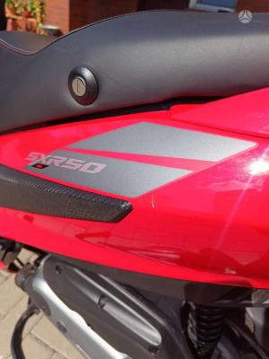 Red Aprilia SXR 2024 in Kaunas, with an engine capacity of 49.00 L and mileage of 2 thousand km for 1850 €, photo 7 on AUTOMOTO.COM.LV