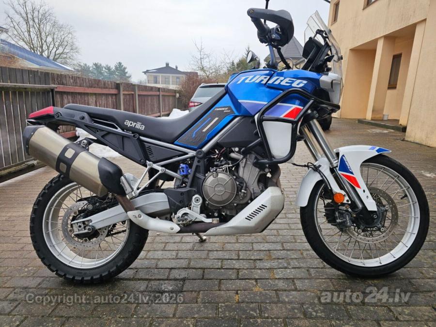Zils Aprilia Tuareg 2022 Rīga, ar dzinēja tilpumu 0.66 L un nobraukumu 35 tūkst. km par 7300 €, foto 4 vietnē AUTOMOTO.COM.LV