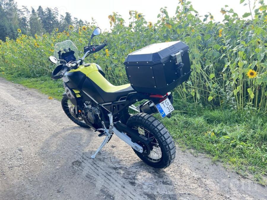 Aprilia Tuareg 2022 in Riga, with an engine capacity of 0.66 L and mileage of 0 thousand km for 9050 €, photo 3 on AUTOMOTO.COM.LV