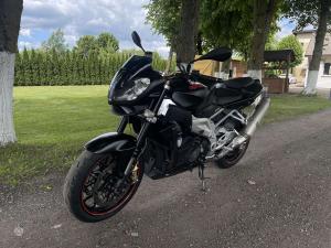 Black Aprilia Tuono 2009 in Kursenai, with an engine capacity of 1.00 L and mileage of 37 thousand km for 3200 €, photo  on AUTOMOTO.COM.LV