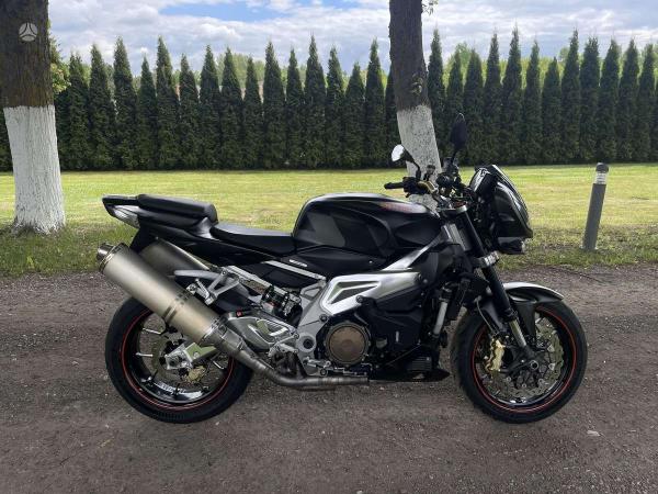 Черный Априлия Tuono 2009 в Куршенай, объемом двигателя 1.00 л и пробегом 37 тыс. км за 3200 €, фото 4 на AUTOMOTO.COM.LV