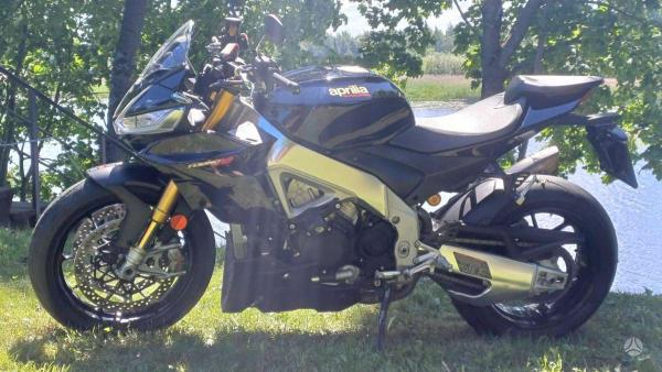 Melns Aprilia Tuono 2022 Viļņa, ar dzinēja tilpumu 1.08 L un nobraukumu 5 tūkst. km par 11500 €, foto 9 vietnē AUTOMOTO.COM.LV
