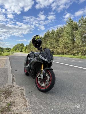 Melns Aprilia Tuono 2022 Viļņa, ar dzinēja tilpumu 1.10 L un nobraukumu 15 tūkst. km par 11600 €, foto 4 vietnē AUTOMOTO.COM.LV