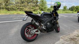 Melns Aprilia Tuono 2022 Viļņa, ar dzinēja tilpumu 1.10 L un nobraukumu 15 tūkst. km par 11600 €, foto 5 vietnē AUTOMOTO.COM.LV