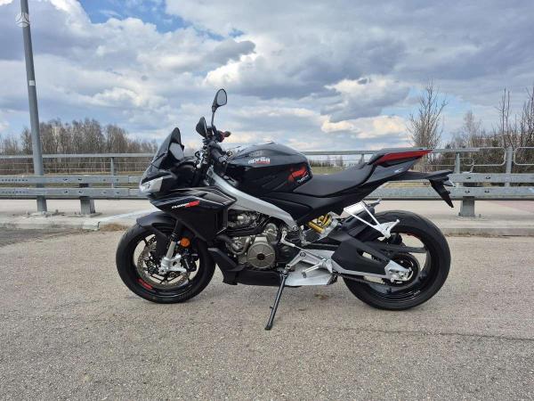 Aprilia Tuono 2024 Viļņa vietnē Melns Aprilia Tuono 2024 Viļņa, ar dzinēja tilpumu 0.66 L un nobraukumu 0 tūkst. km par 7600 €, foto 1 vietnē AUTOMOTO.COM.LV