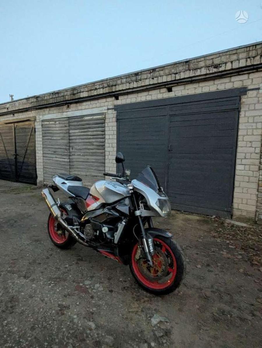 Pelēks Aprilia Tuono 2004 Kauņa, ar dzinēja tilpumu 0.00 L un nobraukumu 1160 tūkst. km par 2700 €, foto 3 vietnē AUTOMOTO.COM.LV
