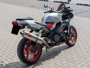 Pelēks Aprilia Tuono 2004 Kauņa, ar dzinēja tilpumu 10.00 L un nobraukumu 1115 tūkst. km par 2800 €, foto 6 vietnē AUTOMOTO.COM.LV
