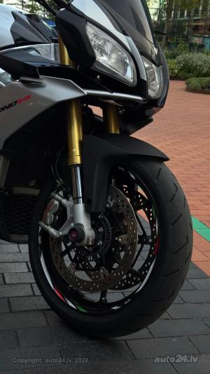 Grey Aprilia Tuono 2017 in Tallinn, with an engine capacity of 1.08 L and mileage of 39 thousand km for 8900 €, photo 7 on AUTOMOTO.COM.LV