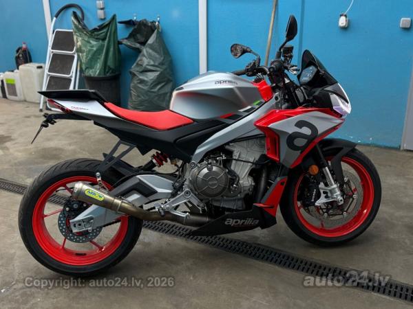 Pelēks Aprilia Tuono 2022 Pērnava, ar dzinēja tilpumu 0.66 L un nobraukumu 9 tūkst. km par 7990 €, foto 7 vietnē AUTOMOTO.COM.LV