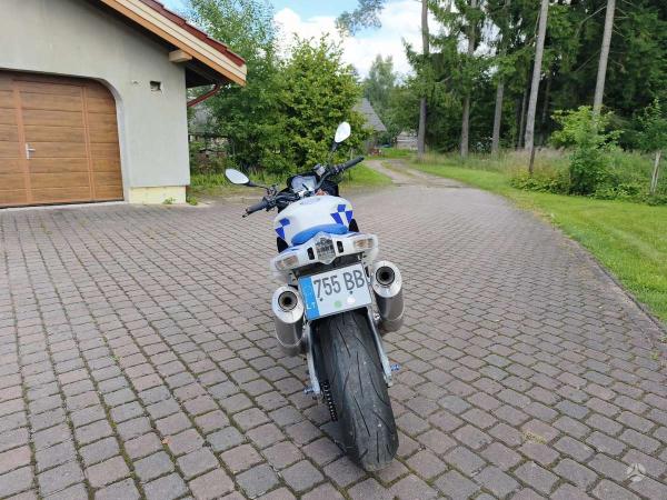 Aprilia Tuono 2008 Viļņa, ar dzinēja tilpumu 1.00 L un nobraukumu 14 tūkst. km par 2950 €, foto 3 vietnē AUTOMOTO.COM.LV
