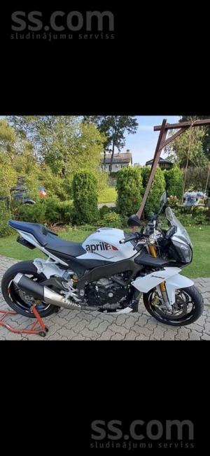 Aprilia Tuono 2012 in Riga, with an engine capacity of 0.13 L and mileage of 0 thousand km for 5999 €, photo 6 on AUTOMOTO.COM.LV