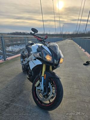 Aprilia Tuono 2014 Tallina, ar dzinēja tilpumu 1.00 L un nobraukumu 36 tūkst. km par 5999 €, foto 3 vietnē AUTOMOTO.COM.LV