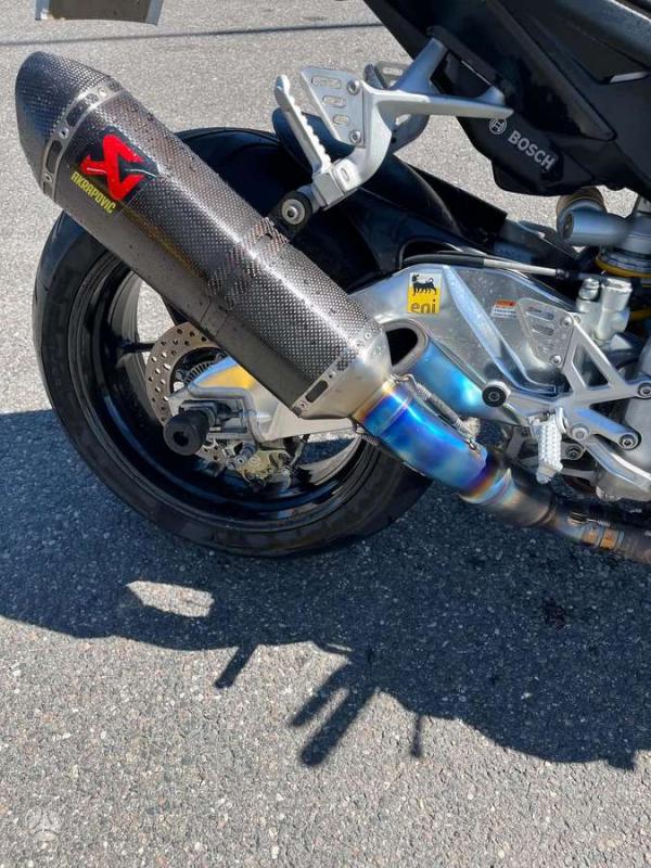 Aprilia Tuono 2016 in Klaipeda, with an engine capacity of 1.10 L and mileage of 9 thousand km for 7500 €, photo 10 on AUTOMOTO.COM.LV