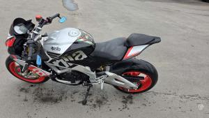 Aprilia Tuono 2016 Panevēža, ar dzinēja tilpumu 1.08 L un nobraukumu 49 tūkst. km par 6350 €, foto 5 vietnē AUTOMOTO.COM.LV