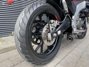 Aprilia Tuono 2017 in Riga, with an engine capacity of 0.13 L and mileage of 9 thousand km for 2799 €, photo 13 on AUTOMOTO.COM.LV