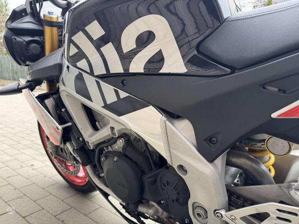Aprilia Tuono 2018 in Vilnius, with an engine capacity of 1.08 L and mileage of 15 thousand km for 8000 €, photo 6 on AUTOMOTO.COM.LV