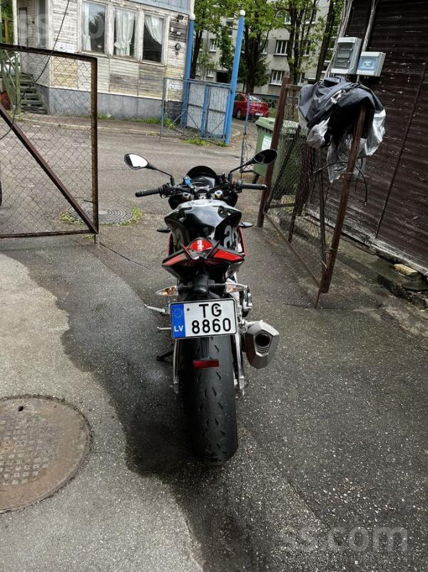 Aprilia Tuono 2019 Rīga, ar dzinēja tilpumu 1.10 L un nobraukumu 0 tūkst. km par 9000 €, foto 4 vietnē AUTOMOTO.COM.LV