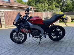 Aprilia Tuono 2019 in Prienai, with an engine capacity of 0.13 L and mileage of 25 thousand km for 1100 €, photo 6 on AUTOMOTO.COM.LV