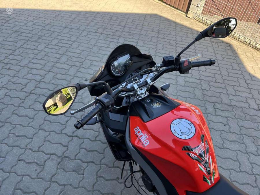 Aprilia Tuono 2019 in Prienai, with an engine capacity of 0.13 L and mileage of 25 thousand km for 1100 €, photo 16 on AUTOMOTO.COM.LV