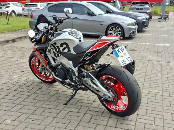 Aprilia Tuono 2019 Viļņa, ar dzinēja tilpumu 1.10 L un nobraukumu 39 tūkst. km par 9100 €, foto 4 vietnē AUTOMOTO.COM.LV
