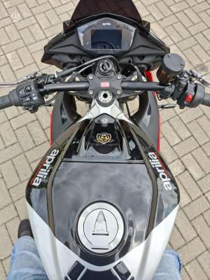 Aprilia Tuono 2019 Viļņa, ar dzinēja tilpumu 1.10 L un nobraukumu 39 tūkst. km par 9100 €, foto 7 vietnē AUTOMOTO.COM.LV