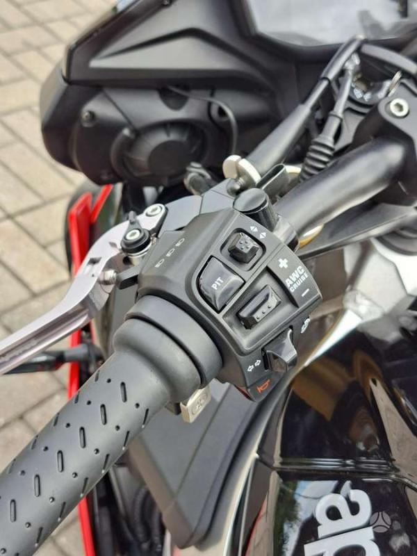 Aprilia Tuono 2019 Viļņa, ar dzinēja tilpumu 1.10 L un nobraukumu 39 tūkst. km par 9100 €, foto 8 vietnē AUTOMOTO.COM.LV