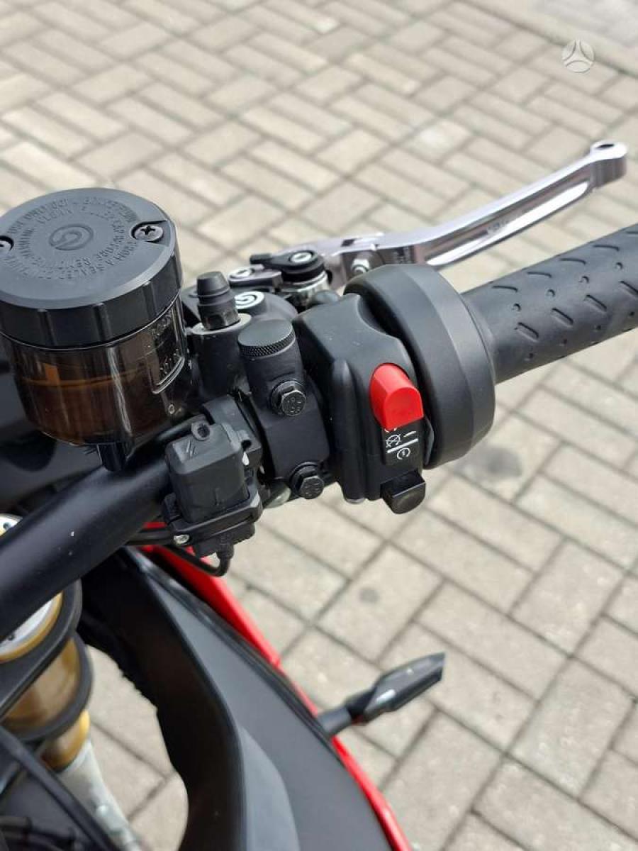 Aprilia Tuono 2019 Viļņa, ar dzinēja tilpumu 1.10 L un nobraukumu 39 tūkst. km par 9100 €, foto 10 vietnē AUTOMOTO.COM.LV