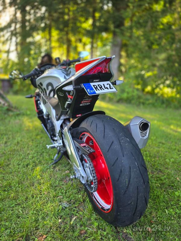 Aprilia Tuono 2020 in Parnu, with an engine capacity of 1.08 L and mileage of 14 thousand km for 10300 €, photo 9 on AUTOMOTO.COM.LV