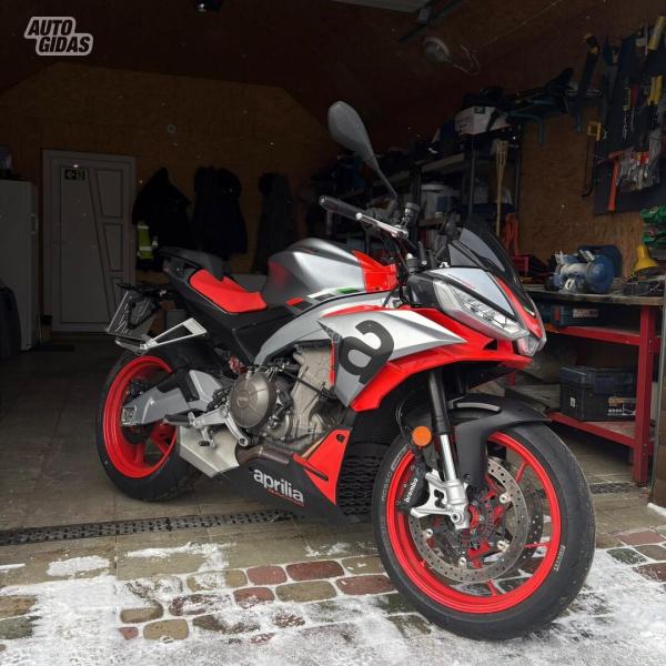 Aprilia Tuono 2021 Kauņa, ar dzinēja tilpumu 0.00 L un nobraukumu 16 tūkst. km par 5999 €, foto 1 vietnē AUTOMOTO.COM.LV