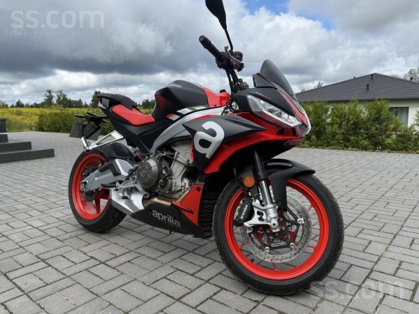 Aprilia Tuono 2021 in Rezekne, with an engine capacity of 0.66 L and mileage of 0 thousand km for 7600 €, photo 3 on AUTOMOTO.COM.LV
