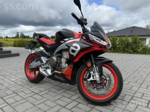 Aprilia Tuono 2021 in Rezekne, with an engine capacity of 0.66 L and mileage of 0 thousand km for 7600 €, photo 4 on AUTOMOTO.COM.LV