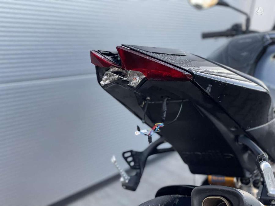 Aprilia Tuono 2022 Vilkaviškis, ar dzinēja tilpumu 1.10 L un nobraukumu 10 tūkst. km par 6200 €, foto 9 vietnē AUTOMOTO.COM.LV