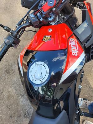 Aprilia Tuono 2022 in Kaunas, with an engine capacity of 0.13 L and mileage of 20 thousand km for 2950 €, photo 6 on AUTOMOTO.COM.LV