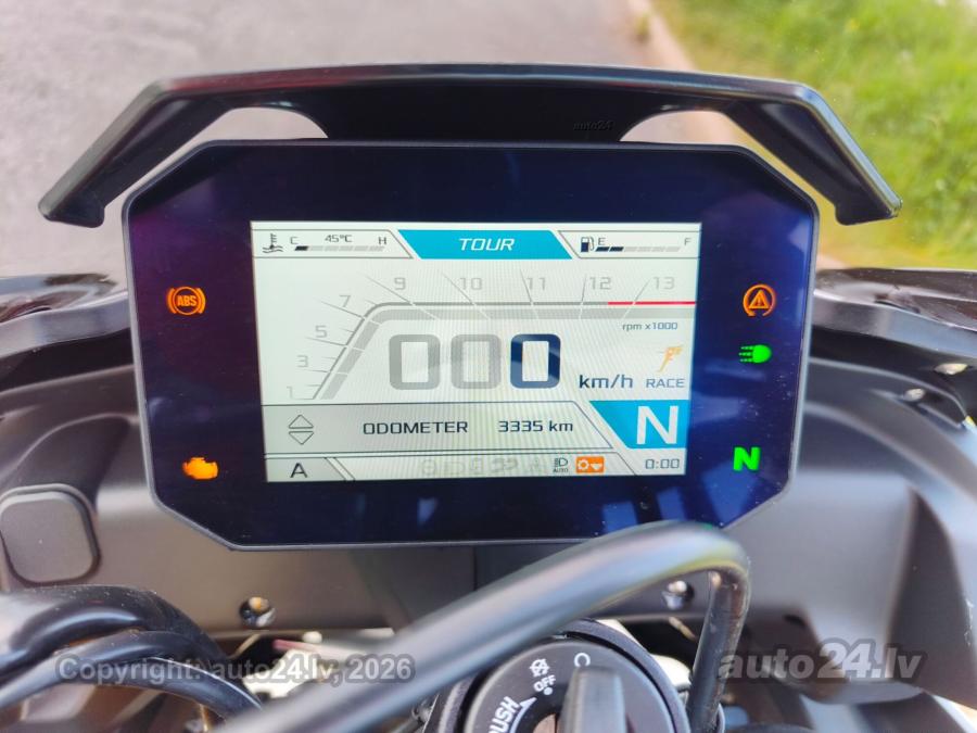 Aprilia Tuono 2023 in Haapsalu, with an engine capacity of 1.08 L and mileage of 3 thousand km for 13300 €, photo 4 on AUTOMOTO.COM.LV