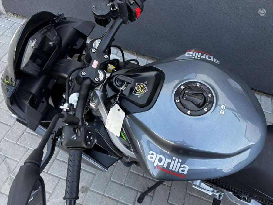 Aprilia Tuono 2023 in Kaunas, with an engine capacity of 0.66 L and mileage of 11 thousand km for 3100 €, photo 6 on AUTOMOTO.COM.LV