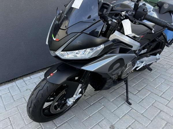 Aprilia Tuono 2023 Kauņa, ar dzinēja tilpumu 0.66 L un nobraukumu 11 tūkst. km par 3100 €, foto 9 vietnē AUTOMOTO.COM.LV