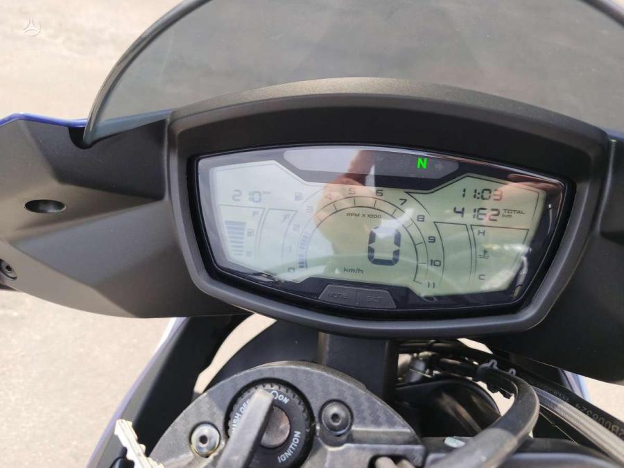 Aprilia Tuono 2024 Viļņa, ar dzinēja tilpumu 0.13 L un nobraukumu 4 tūkst. km par 2950 €, foto 5 vietnē AUTOMOTO.COM.LV