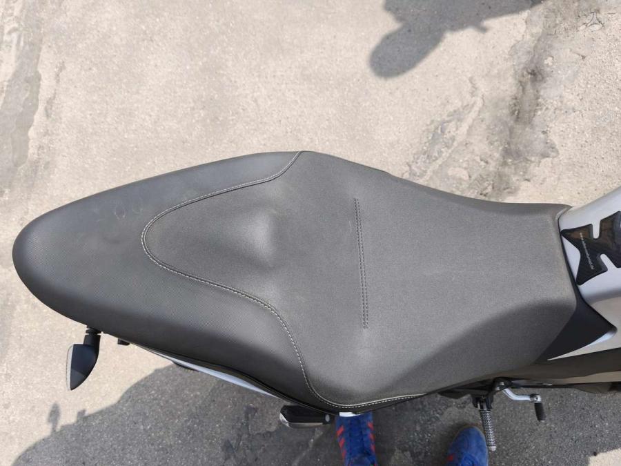 Aprilia Tuono 2024 Viļņa, ar dzinēja tilpumu 0.13 L un nobraukumu 4 tūkst. km par 2950 €, foto 8 vietnē AUTOMOTO.COM.LV