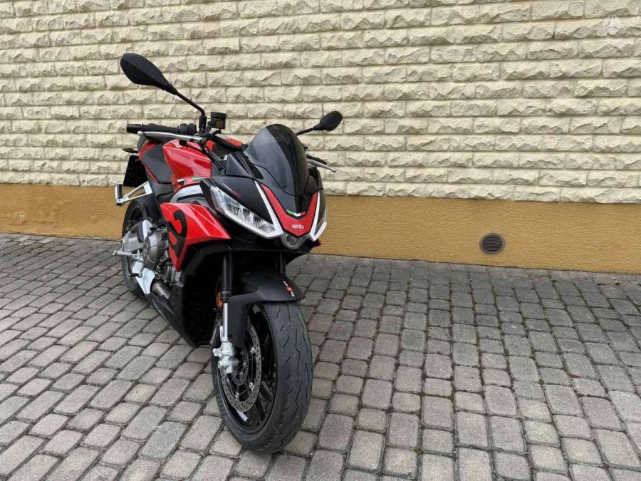 Aprilia Tuono 2025 Tauragė, ar dzinēja tilpumu 0.66 L un nobraukumu 4 tūkst. km par 7400 €, foto 4 vietnē AUTOMOTO.COM.LV